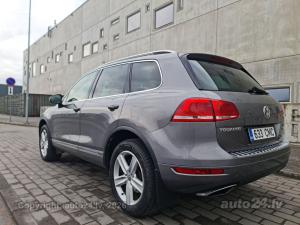 Pelēks Volkswagen Touareg 2010 Tallina, ar dzinēja tilpumu 3.00 L un nobraukumu 250 tūkst. km par 14999 €, foto 4 vietnē AUTOMOTO.COM.LV