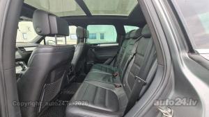Pelēks Volkswagen Touareg 2010 Tallina, ar dzinēja tilpumu 3.00 L un nobraukumu 250 tūkst. km par 14999 €, foto 7 vietnē AUTOMOTO.COM.LV