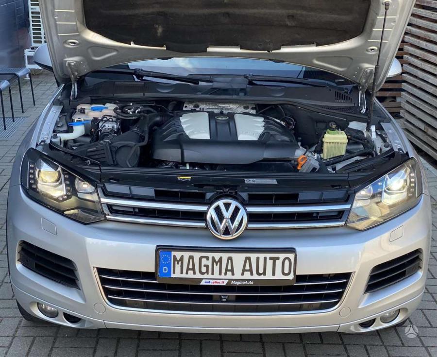 Pelēks Volkswagen Touareg 2010 Marijampole, ar dzinēja tilpumu 2.97 L un nobraukumu 265 tūkst. km par 10750 €, foto 43 vietnē AUTOMOTO.COM.LV