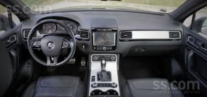 Pelēks Volkswagen Touareg 2010 Rīga, ar dzinēja tilpumu 3.00 L un nobraukumu 298 tūkst. km par 10600 €, foto 5 vietnē AUTOMOTO.COM.LV