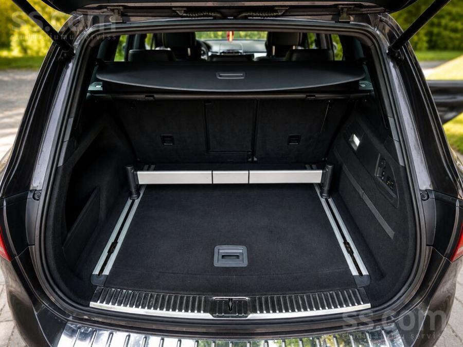 Pelēks Volkswagen Touareg 2010 Rīga, ar dzinēja tilpumu 3.00 L un nobraukumu 298 tūkst. km par 10600 €, foto 10 vietnē AUTOMOTO.COM.LV