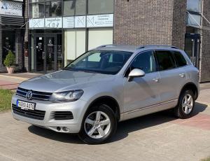 Pelēks Volkswagen Touareg 2010 Marijampole, ar dzinēja tilpumu 2.97 L un nobraukumu 265 tūkst. km par 9999 €, foto  vietnē AUTOMOTO.COM.LV