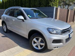 Pelēks Volkswagen Touareg 2010 Marijampole, ar dzinēja tilpumu 2.97 L un nobraukumu 265 tūkst. km par 9999 €, foto 7 vietnē AUTOMOTO.COM.LV