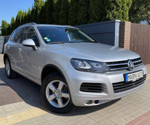 Pelēks Volkswagen Touareg 2010 Marijampole, ar dzinēja tilpumu 2.97 L un nobraukumu 265 tūkst. km par 9999 €, foto 8 vietnē AUTOMOTO.COM.LV