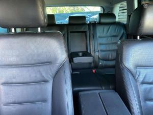 Pelēks Volkswagen Touareg 2010 Marijampole, ar dzinēja tilpumu 2.97 L un nobraukumu 265 tūkst. km par 9999 €, foto 37 vietnē AUTOMOTO.COM.LV