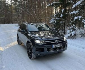 Pelēks Volkswagen Touareg 2011 Kauņa, ar dzinēja tilpumu 2.97 L un nobraukumu 308 tūkst. km par 10800 €, foto  vietnē AUTOMOTO.COM.LV