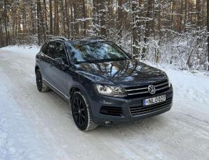 Pelēks Volkswagen Touareg 2011 Kauņa, ar dzinēja tilpumu 2.97 L un nobraukumu 308 tūkst. km par 10800 €, foto 4 vietnē AUTOMOTO.COM.LV