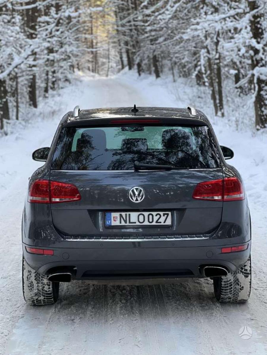 Pelēks Volkswagen Touareg 2011 Kauņa, ar dzinēja tilpumu 2.97 L un nobraukumu 308 tūkst. km par 10800 €, foto 6 vietnē AUTOMOTO.COM.LV