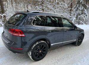 Pelēks Volkswagen Touareg 2011 Kauņa, ar dzinēja tilpumu 2.97 L un nobraukumu 308 tūkst. km par 10800 €, foto 9 vietnē AUTOMOTO.COM.LV