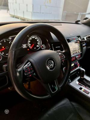 Pelēks Volkswagen Touareg 2011 Kauņa, ar dzinēja tilpumu 2.97 L un nobraukumu 308 tūkst. km par 10800 €, foto 18 vietnē AUTOMOTO.COM.LV