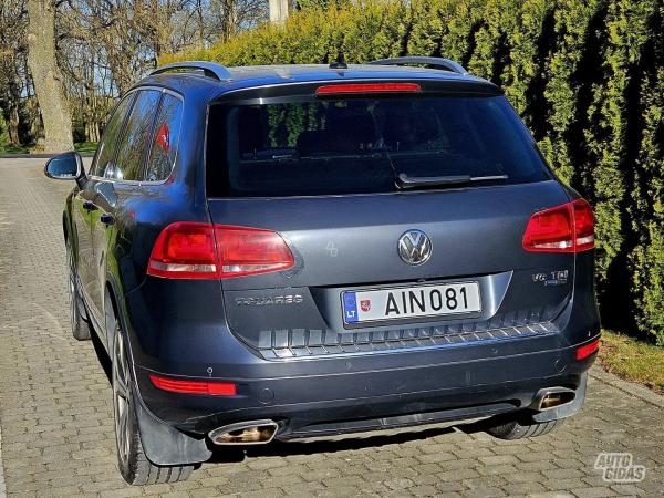 Pelēks Volkswagen Touareg 2011 Joniškis, ar dzinēja tilpumu 3.00 L un nobraukumu 374 tūkst. km par 8200 €, foto 4 vietnē AUTOMOTO.COM.LV