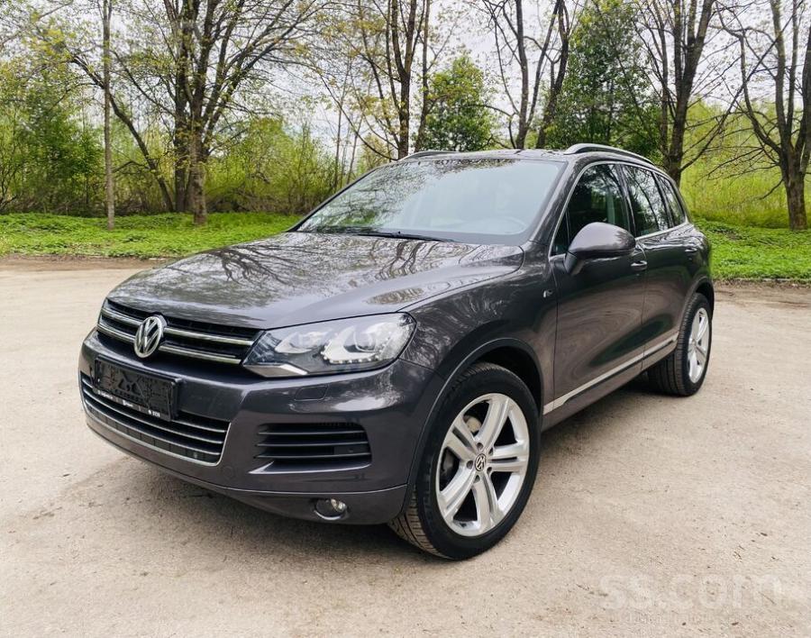 Pelēks Volkswagen Touareg 2011 Rīga, ar dzinēja tilpumu 3.00 L un nobraukumu 0 tūkst. km par 12500 €, foto 3 vietnē AUTOMOTO.COM.LV