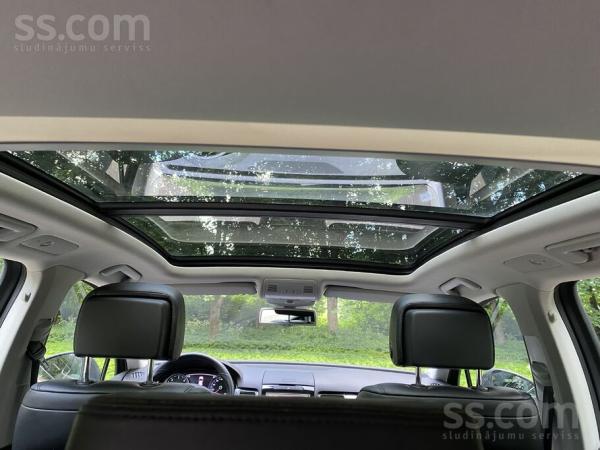 Grey Volkswagen Touareg 2011 in Riga, with an engine capacity of 3.00 L and mileage of 0 thousand km for 11700 €, photo 9 on AUTOMOTO.COM.LV