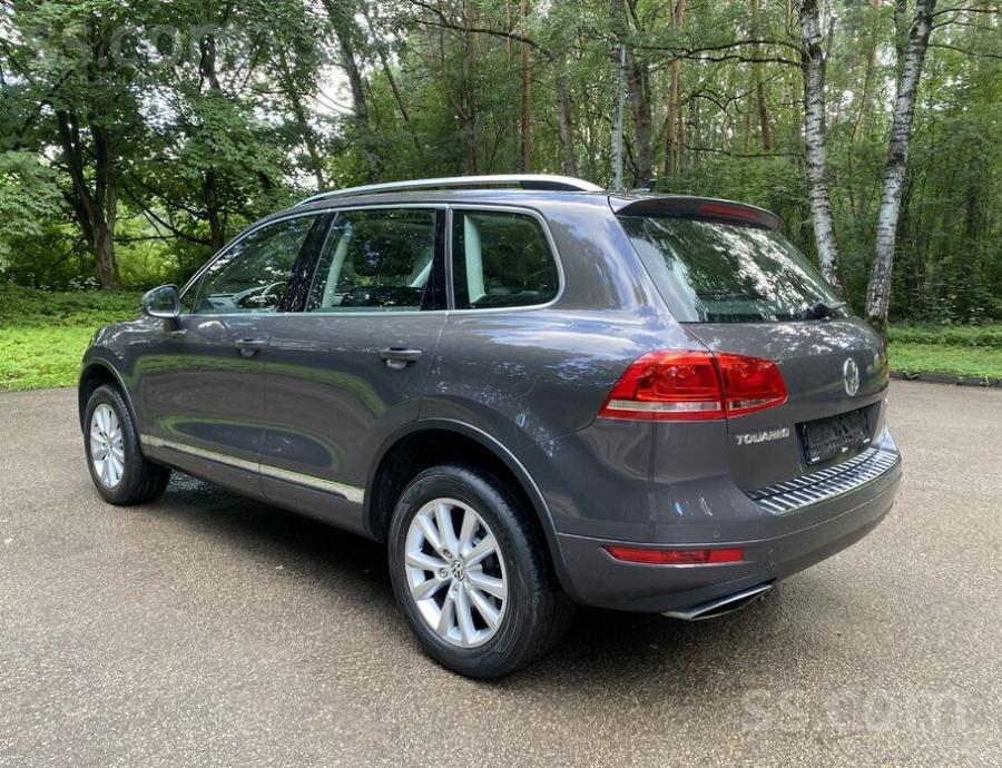 Pelēks Volkswagen Touareg 2011 Rīga, ar dzinēja tilpumu 3.00 L un nobraukumu 0 tūkst. km par 11700 €, foto 5 vietnē AUTOMOTO.COM.LV