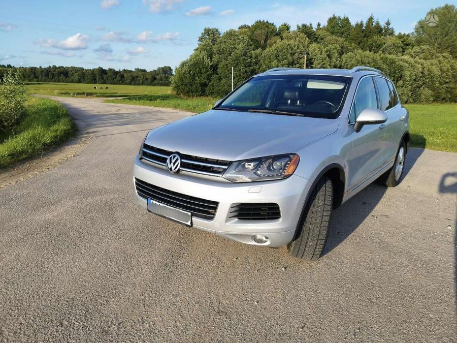 Серый Фольксваген Туарег 2011 в Ретавас, объемом двигателя 3.60 л и пробегом 317 тыс. км за 8900 €, фото 1 на AUTOMOTO.COM.LV