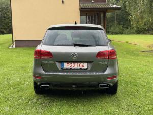 Pelēks Volkswagen Touareg 2011 Utena, ar dzinēja tilpumu 3.00 L un nobraukumu 334 tūkst. km par 8650 €, foto 6 vietnē AUTOMOTO.COM.LV