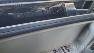 Grey Volkswagen Touareg 2011 in Ogre, with an engine capacity of 3.00 L and mileage of 278 thousand km for 11250 €, photo 19 on AUTOMOTO.COM.LV