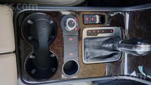 Grey Volkswagen Touareg 2011 in Ogre, with an engine capacity of 3.00 L and mileage of 278 thousand km for 11250 €, photo 22 on AUTOMOTO.COM.LV