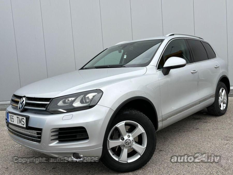Pelēks Volkswagen Touareg 2012 Tartu, ar dzinēja tilpumu 3.00 L un nobraukumu 440 tūkst. km par 7000 €, foto 2 vietnē AUTOMOTO.COM.LV
