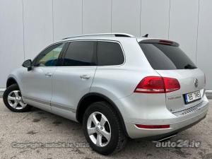 Pelēks Volkswagen Touareg 2012 Tartu, ar dzinēja tilpumu 3.00 L un nobraukumu 440 tūkst. km par 7000 €, foto 4 vietnē AUTOMOTO.COM.LV