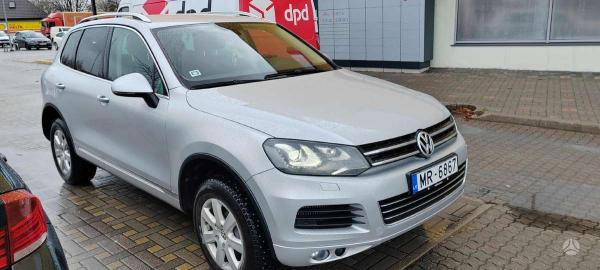 Pelēks Volkswagen Touareg 2012 Kuldīga, ar dzinēja tilpumu 2.97 L un nobraukumu 320 tūkst. km par 6000 €, foto 1 vietnē AUTOMOTO.COM.LV