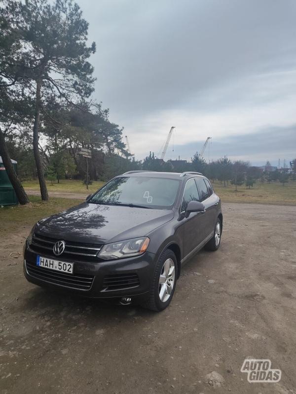 Pelēks Volkswagen Touareg 2012 Klaipėda, ar dzinēja tilpumu 3.00 L un nobraukumu 225 tūkst. km par 10000 €, foto 7 vietnē AUTOMOTO.COM.LV