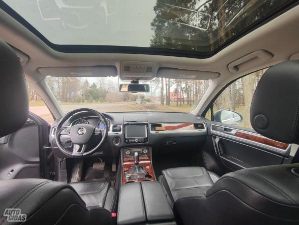 Pelēks Volkswagen Touareg 2012 Klaipėda, ar dzinēja tilpumu 3.00 L un nobraukumu 225 tūkst. km par 10000 €, foto 10 vietnē AUTOMOTO.COM.LV