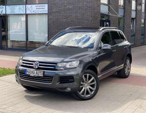 Pelēks Volkswagen Touareg 2012 Marijampole, ar dzinēja tilpumu 2.97 L un nobraukumu 286 tūkst. km par 13750 €, foto  vietnē AUTOMOTO.COM.LV