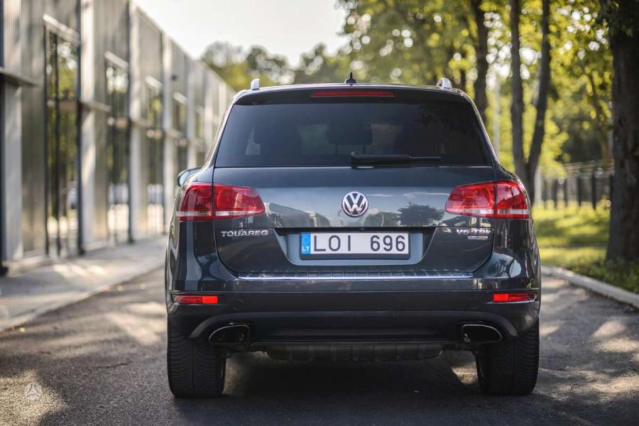 Pelēks Volkswagen Touareg 2012 Kauņa, ar dzinēja tilpumu 2.97 L un nobraukumu 360 tūkst. km par 11500 €, foto 8 vietnē AUTOMOTO.COM.LV