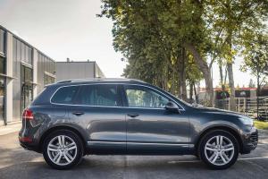 Pelēks Volkswagen Touareg 2012 Kauņa, ar dzinēja tilpumu 2.97 L un nobraukumu 360 tūkst. km par 11500 €, foto 11 vietnē AUTOMOTO.COM.LV