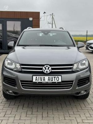 Grey Volkswagen Touareg 2012 in Kaunas, with an engine capacity of 2.97 L and mileage of 353 thousand km for 9700 €, photo 4 on AUTOMOTO.COM.LV