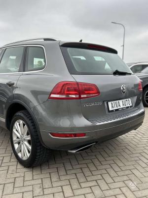 Grey Volkswagen Touareg 2012 in Kaunas, with an engine capacity of 2.97 L and mileage of 353 thousand km for 9700 €, photo 11 on AUTOMOTO.COM.LV