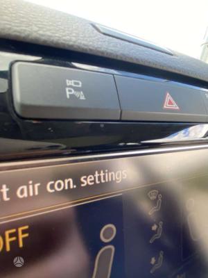 Grey Volkswagen Touareg 2012 in Vilnius, with an engine capacity of 2.97 L and mileage of 410 thousand km for 5999 €, photo 11 on AUTOMOTO.COM.LV