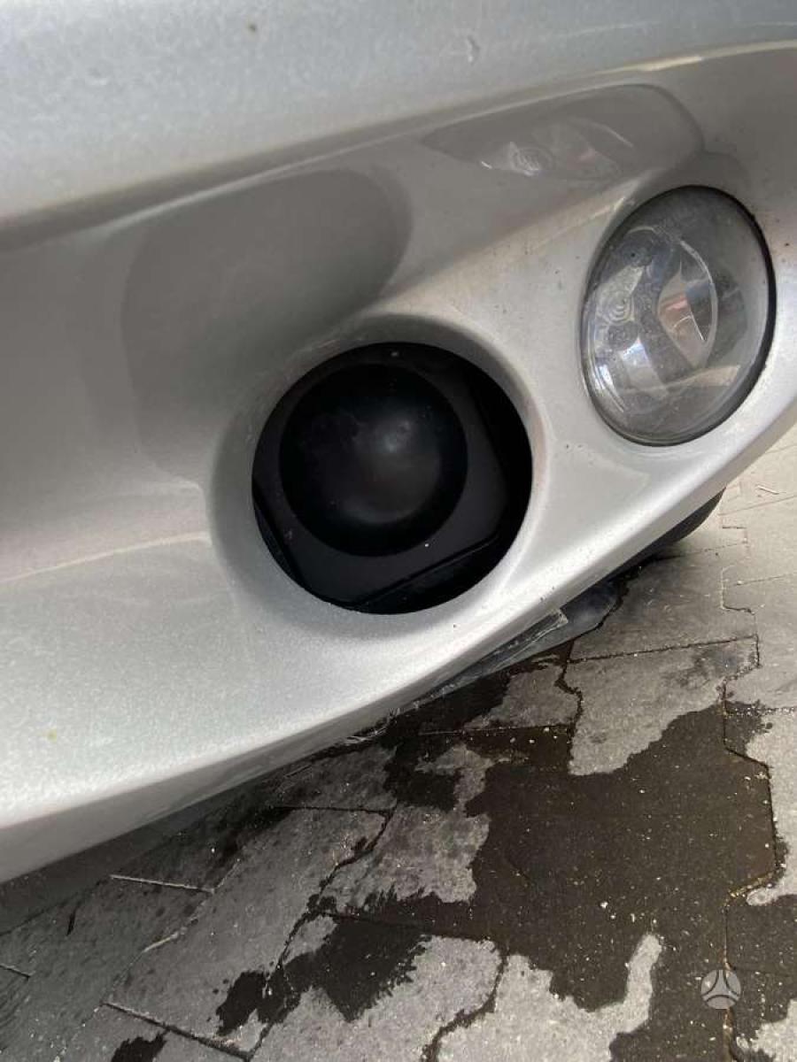 Grey Volkswagen Touareg 2012 in Vilnius, with an engine capacity of 2.97 L and mileage of 410 thousand km for 5999 €, photo 38 on AUTOMOTO.COM.LV