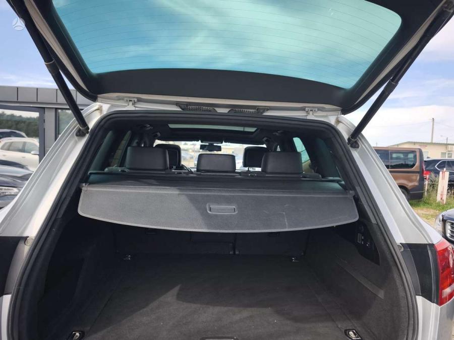 Pelēks Volkswagen Touareg 2012 Viļņa, ar dzinēja tilpumu 3.00 L un nobraukumu 234 tūkst. km par 11950 €, foto 7 vietnē AUTOMOTO.COM.LV