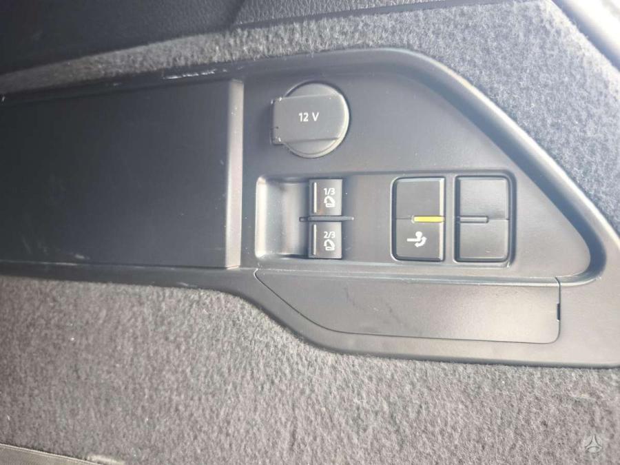 Pelēks Volkswagen Touareg 2012 Viļņa, ar dzinēja tilpumu 3.00 L un nobraukumu 234 tūkst. km par 11950 €, foto 8 vietnē AUTOMOTO.COM.LV