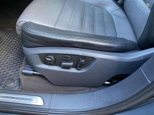 Grey Volkswagen Touareg 2012 in Marijampole, with an engine capacity of 2.97 L and mileage of 286 thousand km for 13550 €, photo 24 on AUTOMOTO.COM.LV