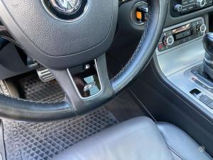 Grey Volkswagen Touareg 2012 in Marijampole, with an engine capacity of 2.97 L and mileage of 286 thousand km for 13550 €, photo 28 on AUTOMOTO.COM.LV