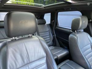 Grey Volkswagen Touareg 2012 in Marijampole, with an engine capacity of 2.97 L and mileage of 286 thousand km for 13550 €, photo 44 on AUTOMOTO.COM.LV