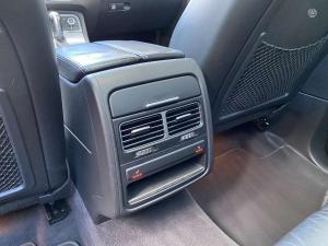 Grey Volkswagen Touareg 2012 in Marijampole, with an engine capacity of 2.97 L and mileage of 286 thousand km for 13550 €, photo 48 on AUTOMOTO.COM.LV