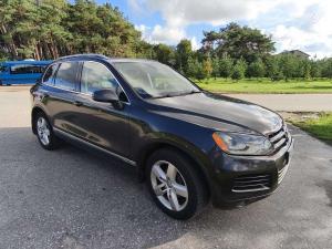 Pelēks Volkswagen Touareg 2012 Klaipėda, ar dzinēja tilpumu 2.97 L un nobraukumu 227 tūkst. km par 9500 €, foto  vietnē AUTOMOTO.COM.LV