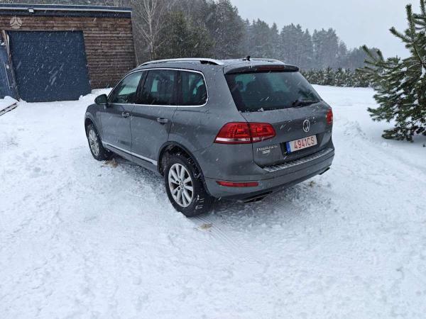 Серый Фольксваген Туарег 2013 в Утена, объемом двигателя 2.97 л и пробегом 200 тыс. км за 13200 €, фото 7 на AUTOMOTO.COM.LV