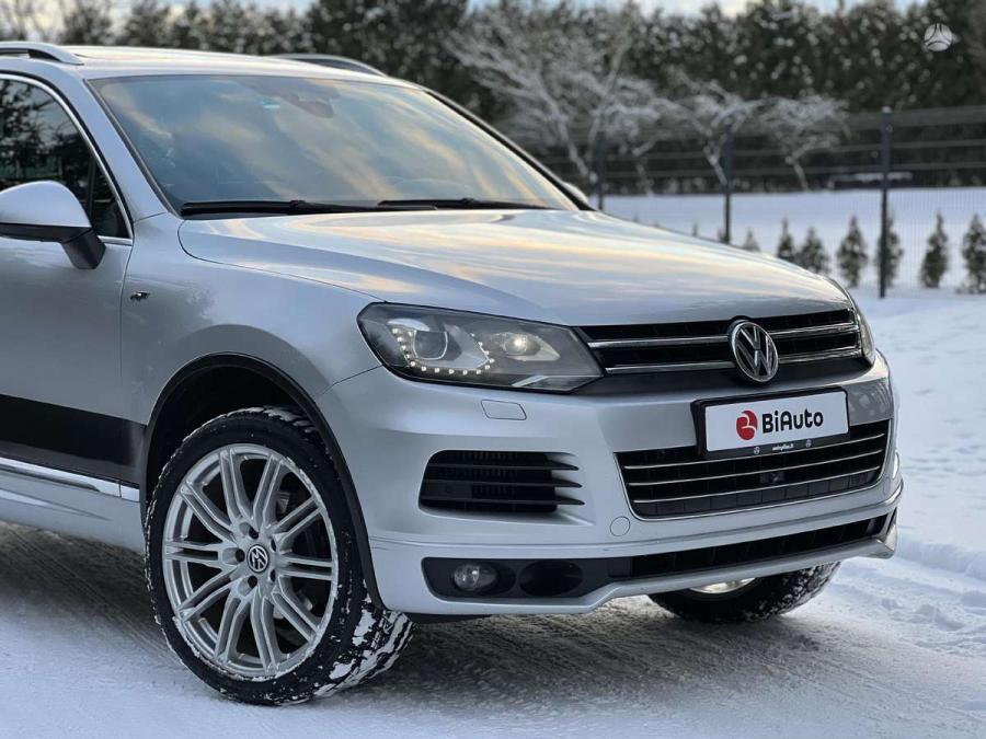 Pelēks Volkswagen Touareg 2013 Utena, ar dzinēja tilpumu 2.97 L un nobraukumu 285 tūkst. km par 11950 €, foto 8 vietnē AUTOMOTO.COM.LV