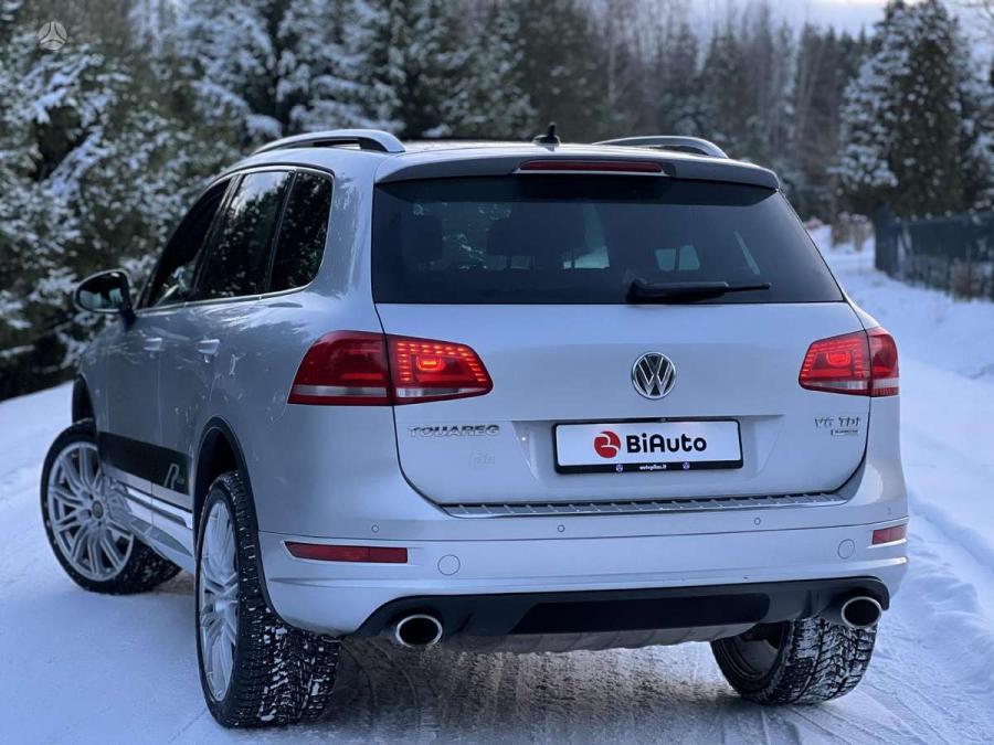 Pelēks Volkswagen Touareg 2013 Utena, ar dzinēja tilpumu 2.97 L un nobraukumu 285 tūkst. km par 11950 €, foto 12 vietnē AUTOMOTO.COM.LV