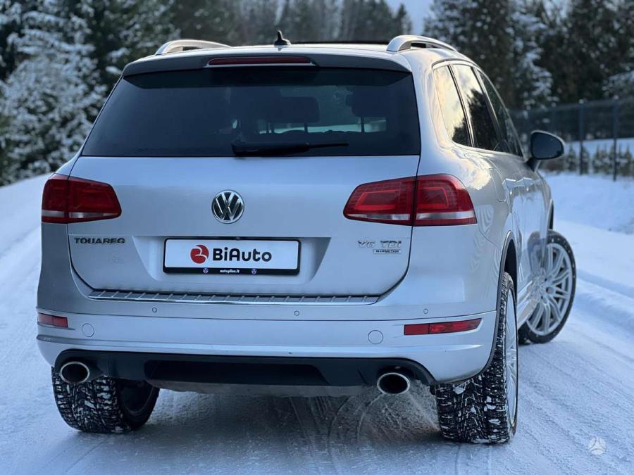 Pelēks Volkswagen Touareg 2013 Utena, ar dzinēja tilpumu 2.97 L un nobraukumu 285 tūkst. km par 11950 €, foto 17 vietnē AUTOMOTO.COM.LV