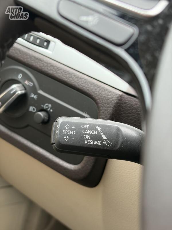 Grey Volkswagen Touareg 2013 in Vilnius, with an engine capacity of 3.00 L and mileage of 116 thousand km for 15999 €, photo 9 on AUTOMOTO.COM.LV