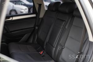 Pelēks Volkswagen Touareg 2013 Rīga, ar dzinēja tilpumu 3.00 L un nobraukumu 457 tūkst. km par 9990 €, foto 11 vietnē AUTOMOTO.COM.LV