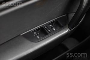 Pelēks Volkswagen Touareg 2013 Rīga, ar dzinēja tilpumu 3.00 L un nobraukumu 457 tūkst. km par 9990 €, foto 14 vietnē AUTOMOTO.COM.LV