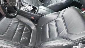 Grey Volkswagen Touareg 2013 in Riga, with an engine capacity of 3.00 L and mileage of 300 thousand km for 7700 €, photo 9 on AUTOMOTO.COM.LV
