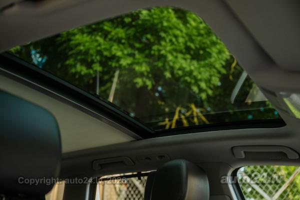 Pelēks Volkswagen Touareg 2013 Tallina, ar dzinēja tilpumu 3.00 L un nobraukumu 263 tūkst. km par 12900 €, foto 9 vietnē AUTOMOTO.COM.LV